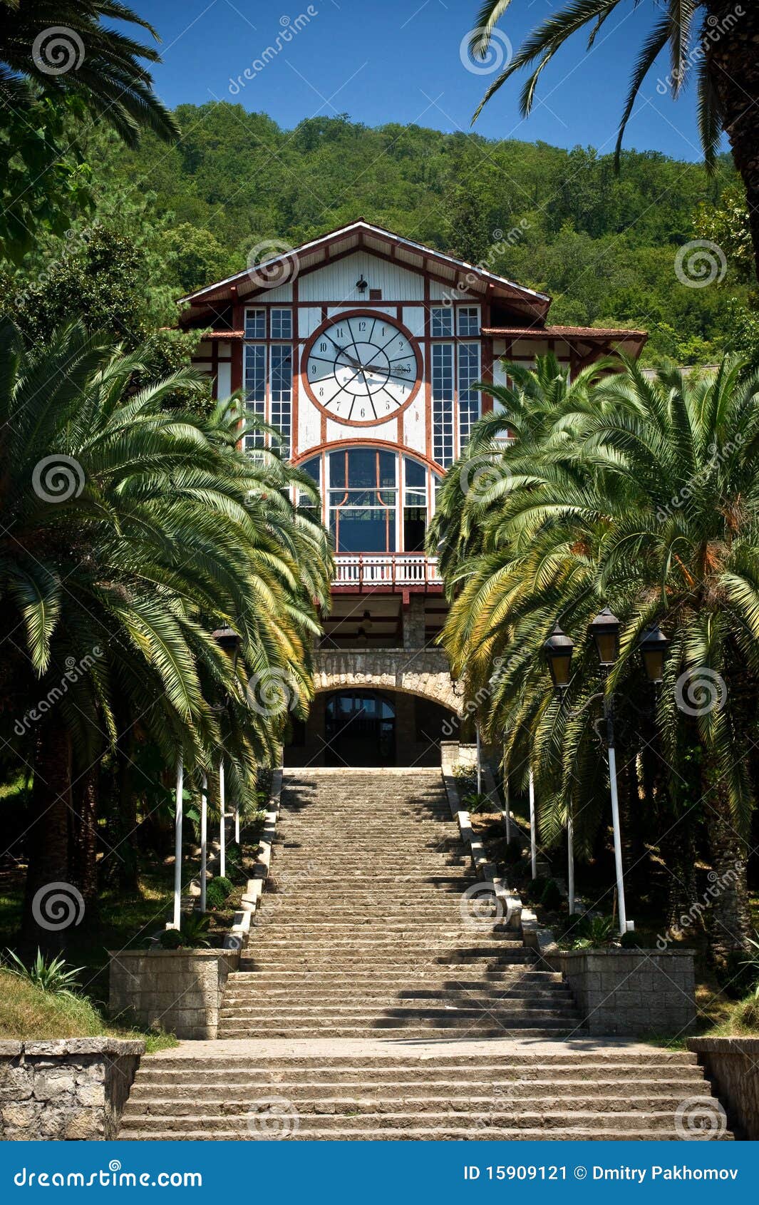 Restaurant clock stock image. Image of decoration, architecture - 15909121