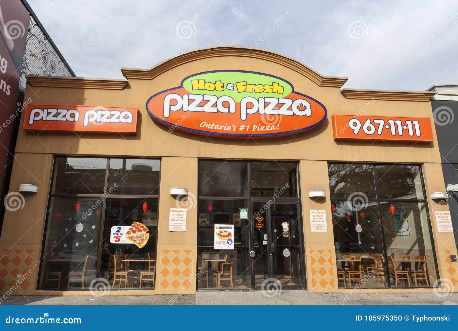 Restaurant De Pizza De Pizza à Toronto, Canada Image éditorial - Image ...