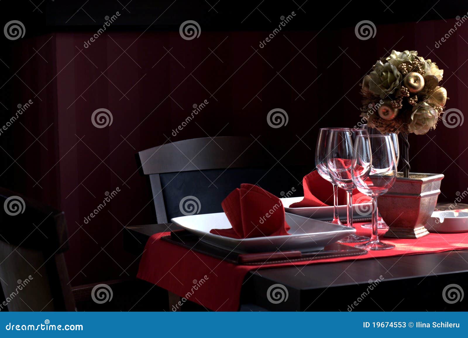 Restaurant dinner table stock image. Image of luxury - 19674553