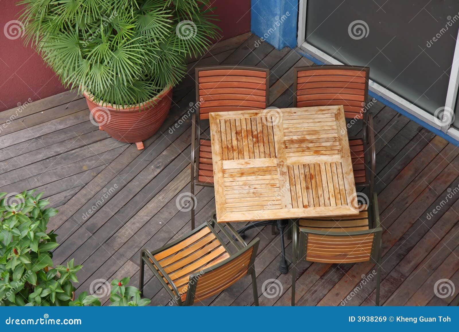 Restaurant overhead view stock image. Image of topdown - 3938269