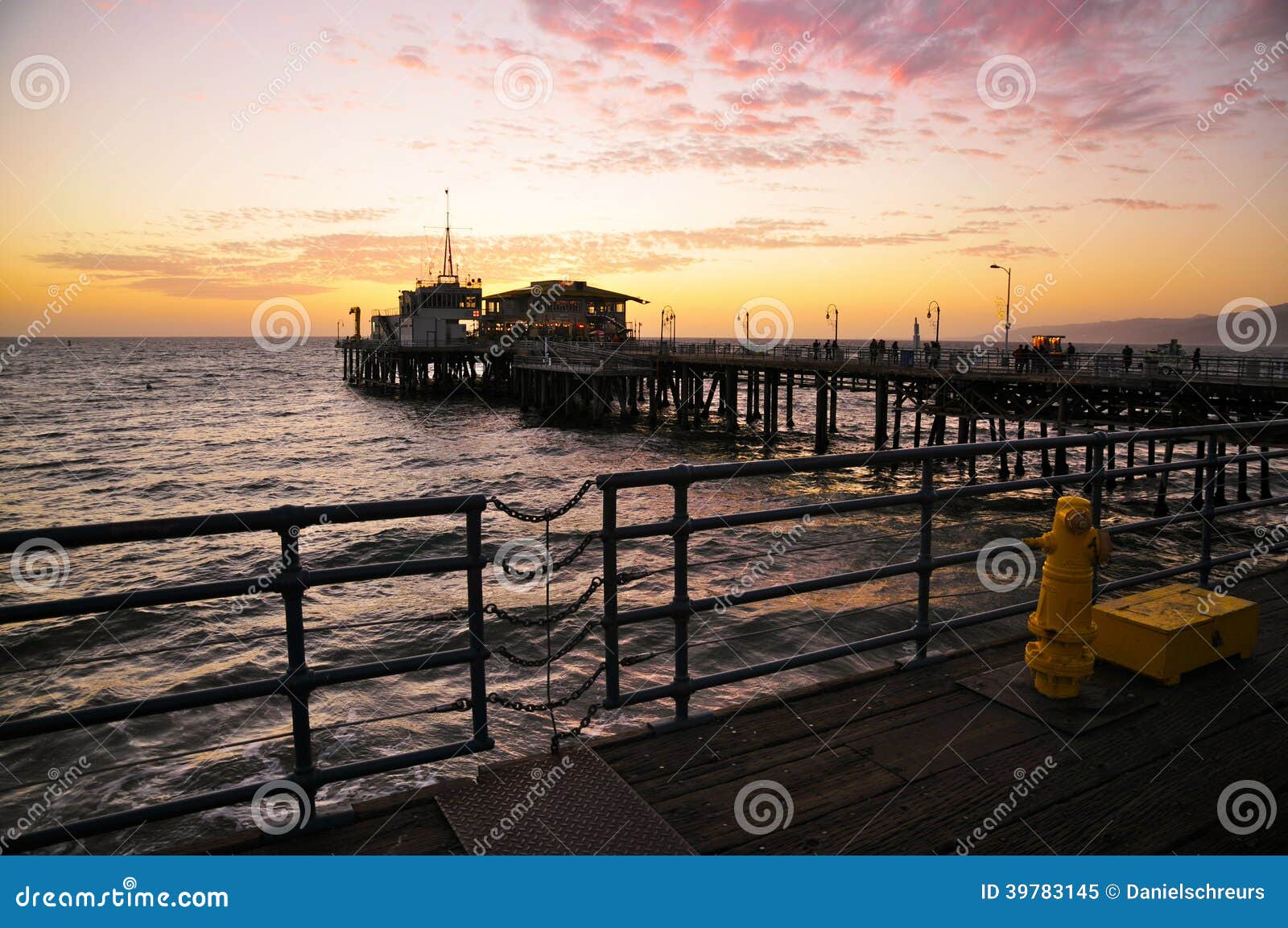 Restaurants on Santa Monica Pier in Sunset Editorial Image - Image of ...