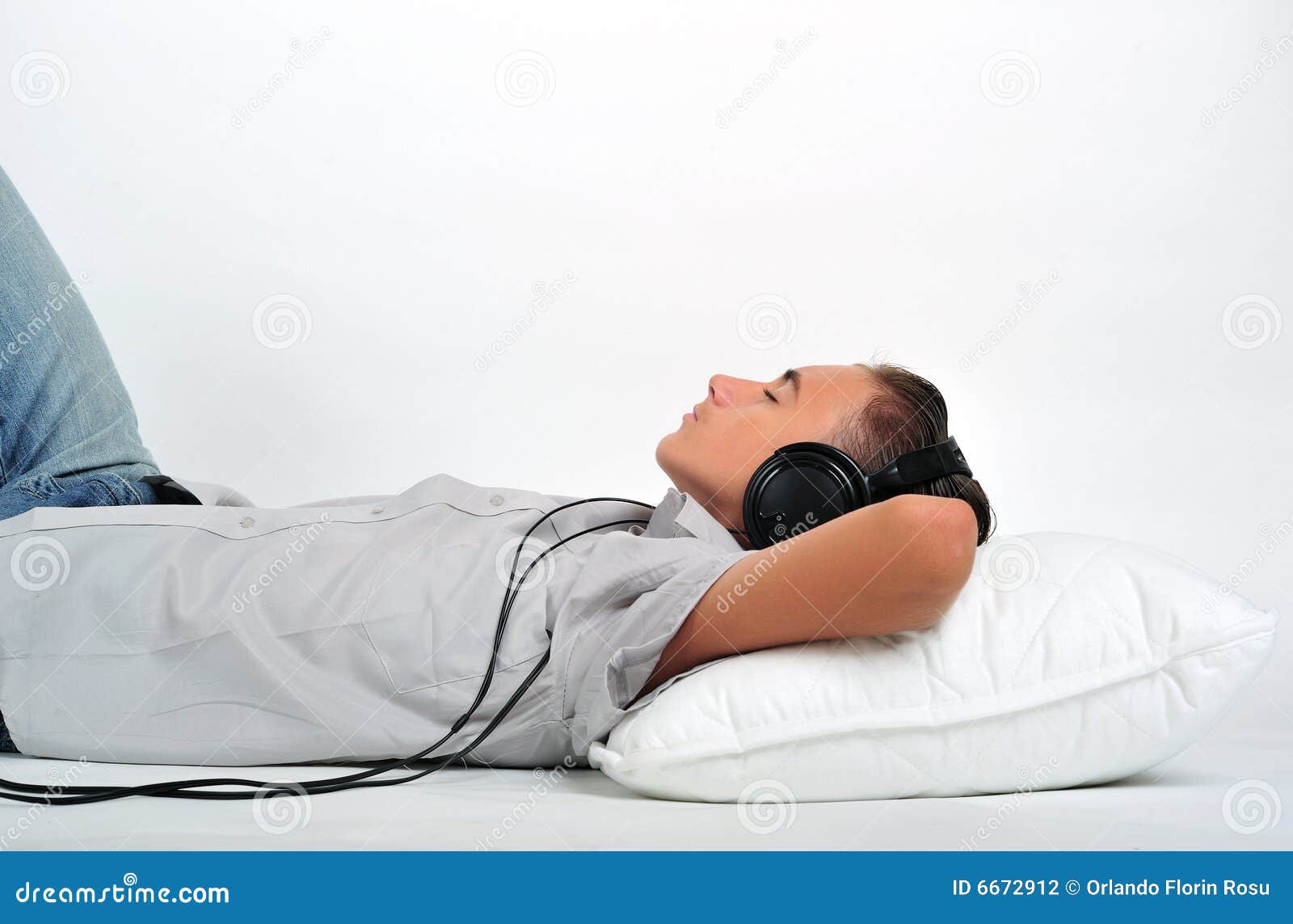 Resting stock photo. Image of youth, music, listening - 6672912