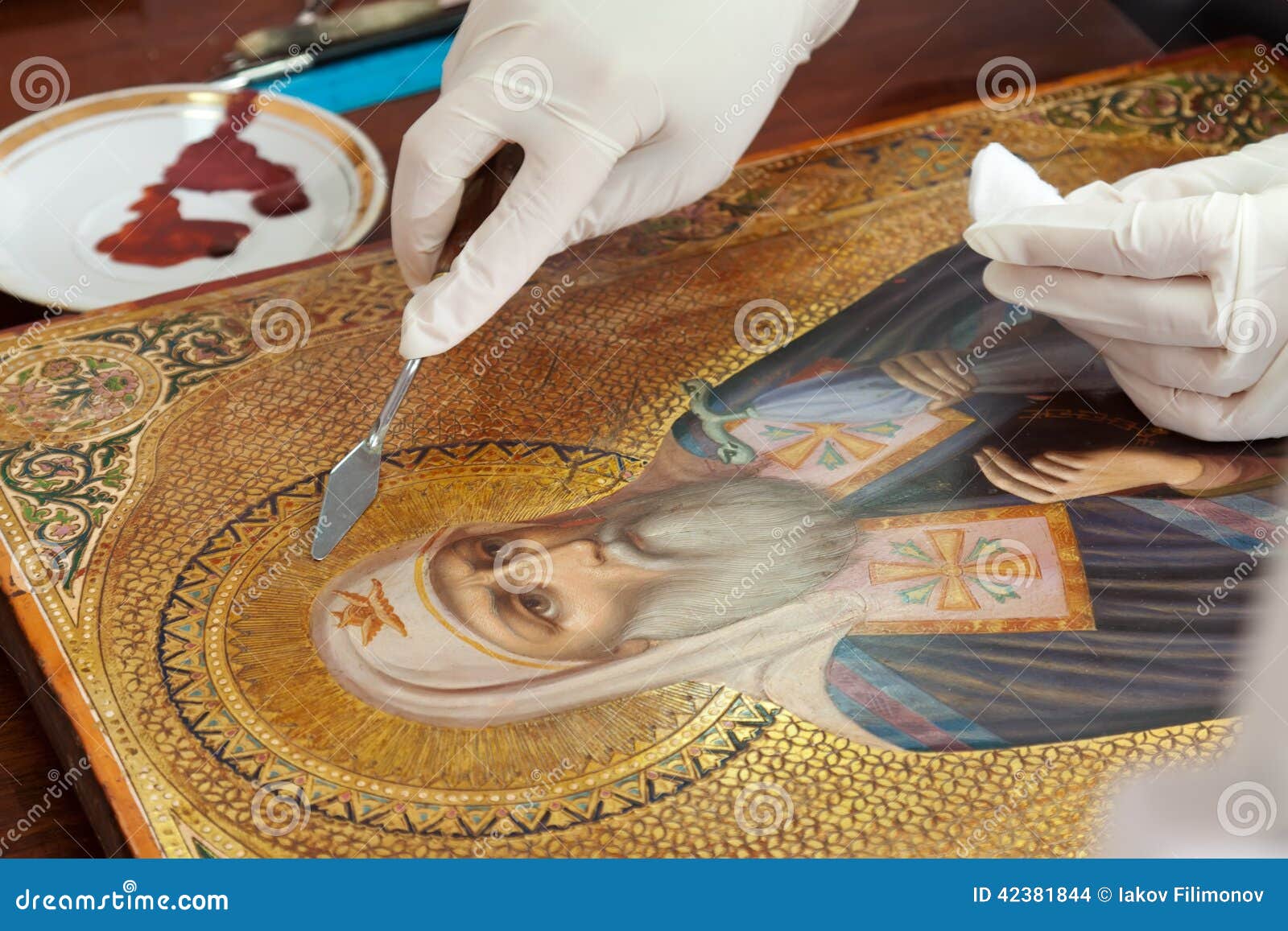 Restoration of Old Gilded Icon Stock Photo - Image of conservator ...