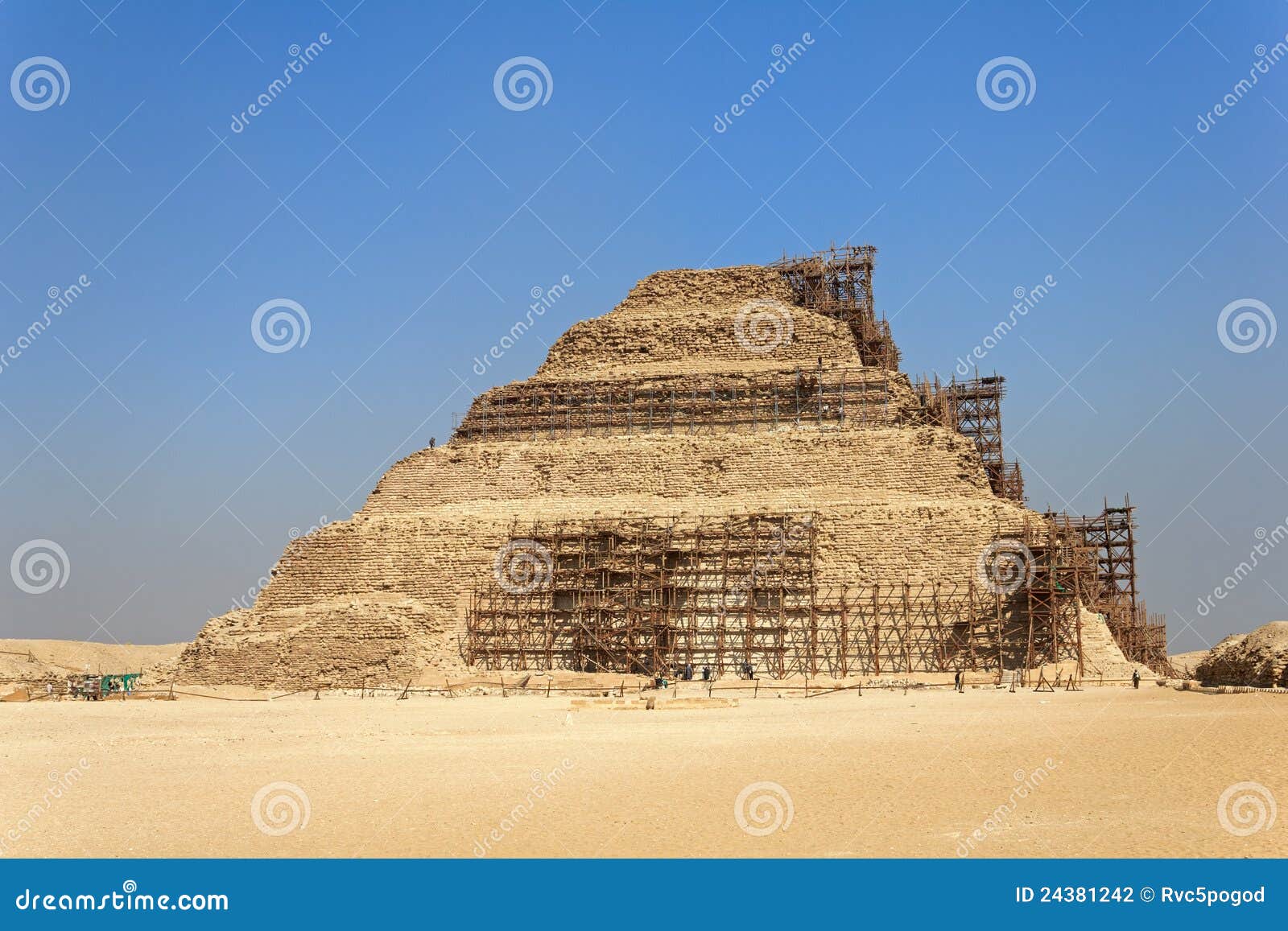 Restoration of the Pyramid of Djoser Stock Photo - Image of landmark ...