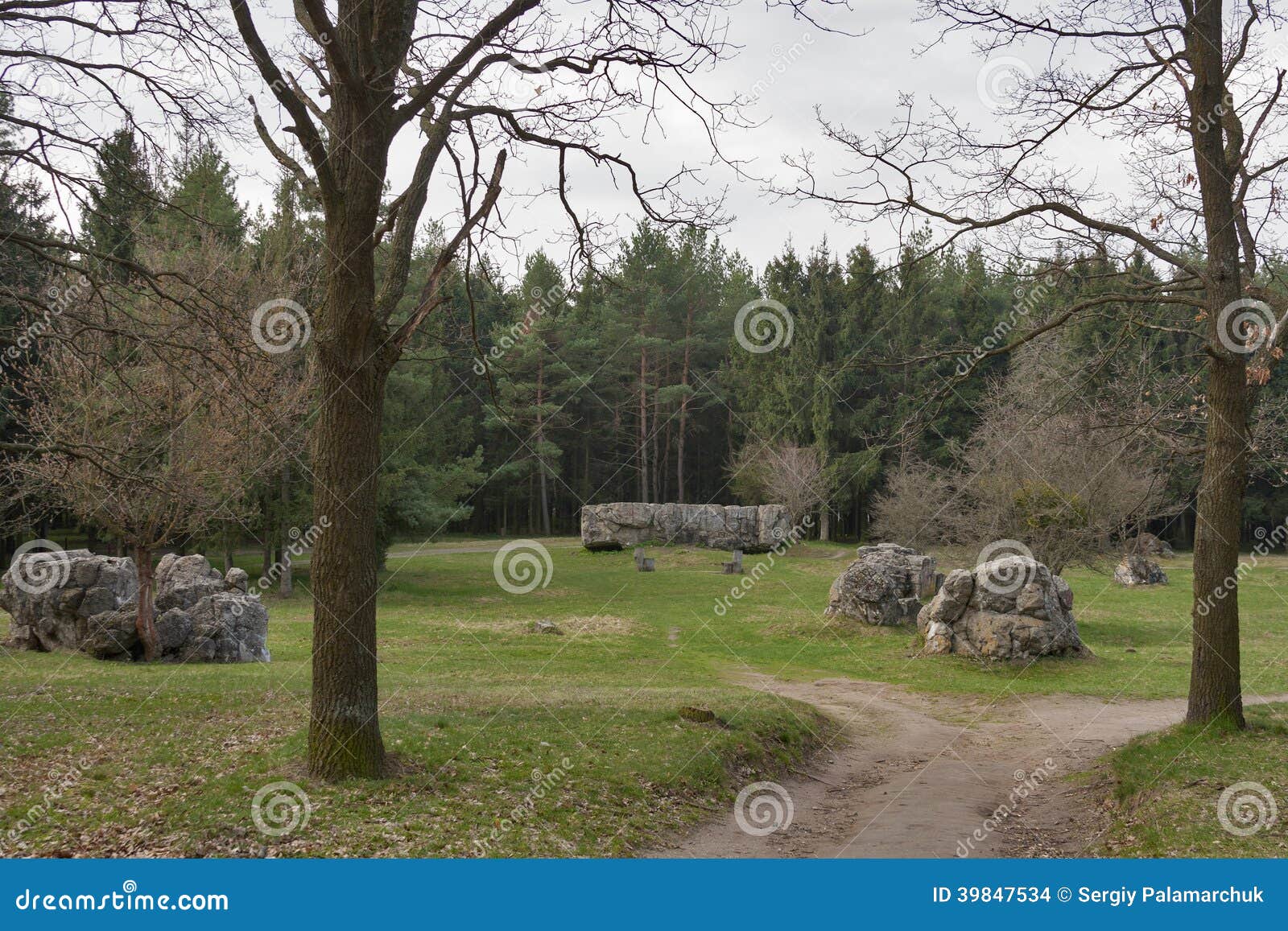 Restos De La Residencia Werwolf De Adolf Hitler Foto de archivo ...