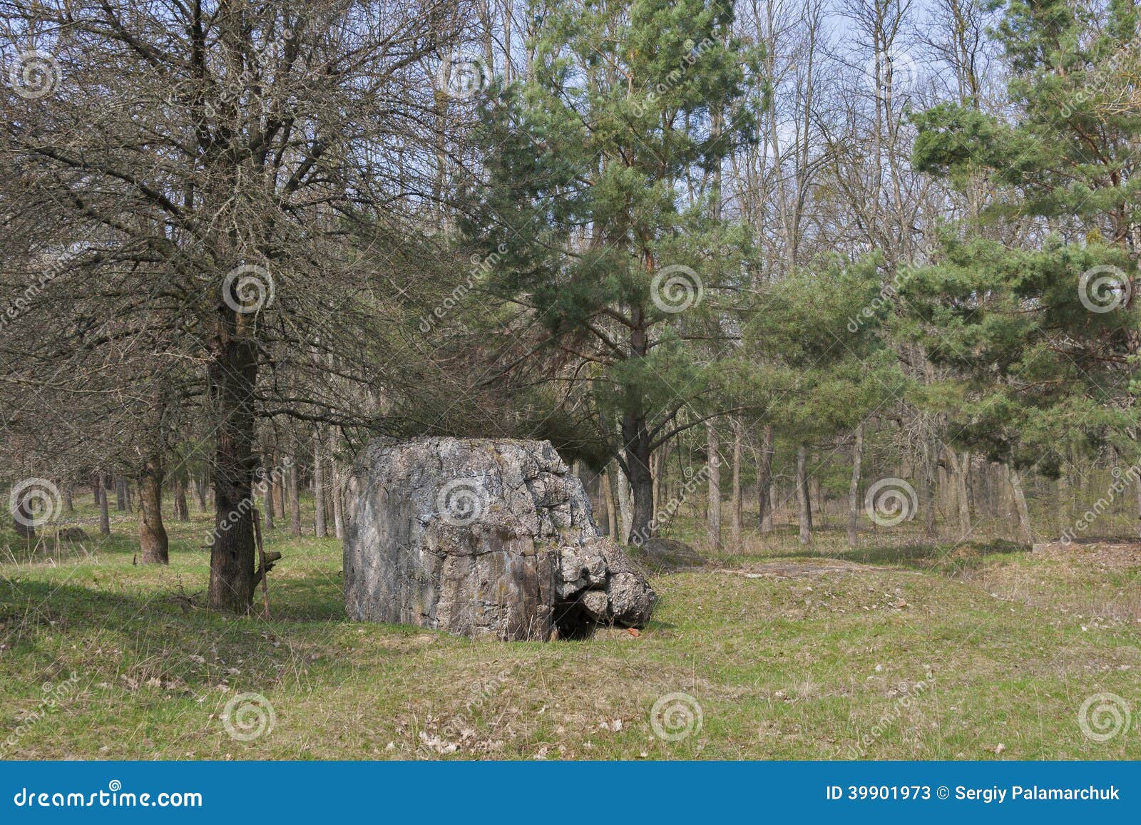 Restos De La Residencia Werwolf De Adolf Hitler Imagen de archivo ...