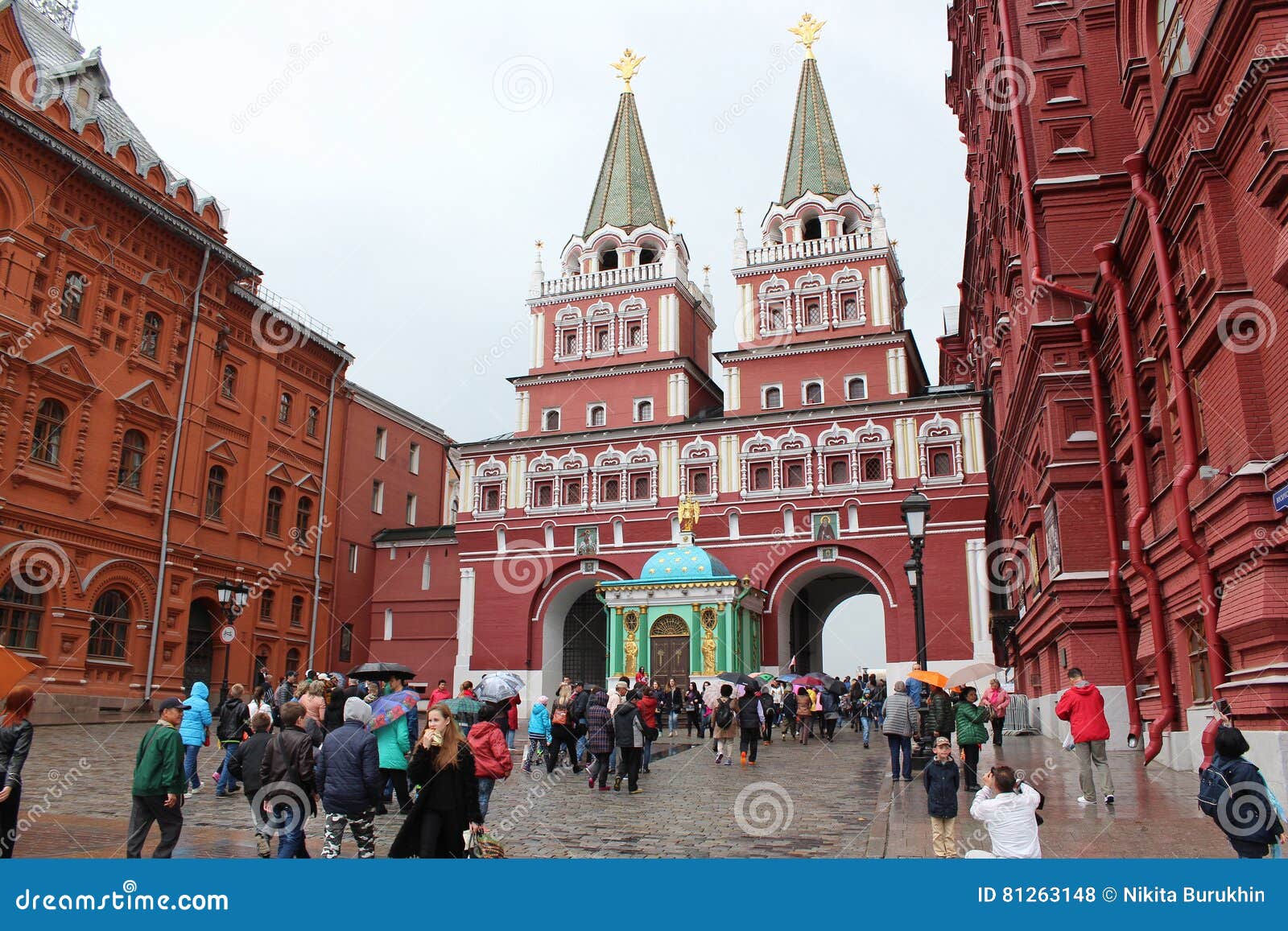 Resurrection Iberian Gate in the Kremlin Editorial Stock Photo - Image ...