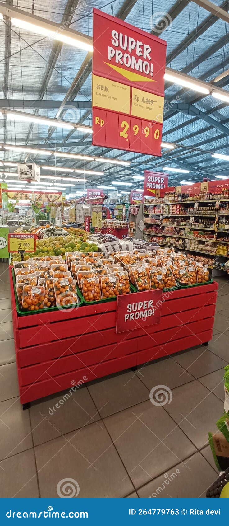 Retail Super Indo One of the Biggest Retail in Indonesia Editorial ...