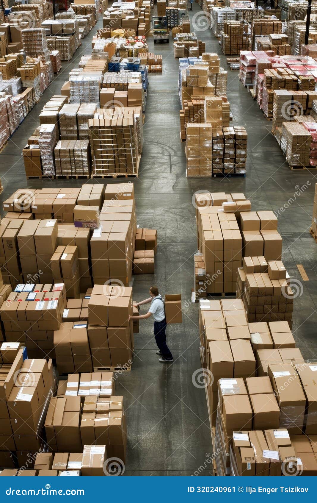 Retail Warehouse and Logistics Distribution Center for Efficient Supply ...