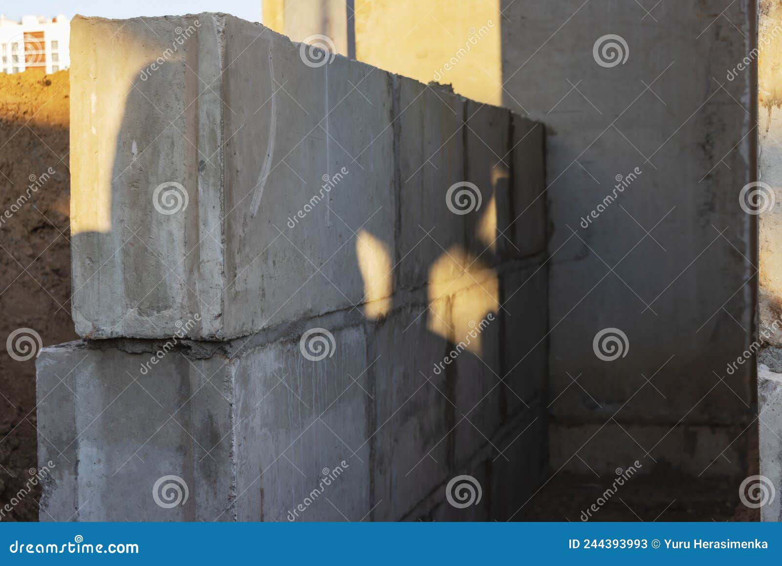 Retaining Wall and Reinforcement Construction from Expanded Clay Blocks ...