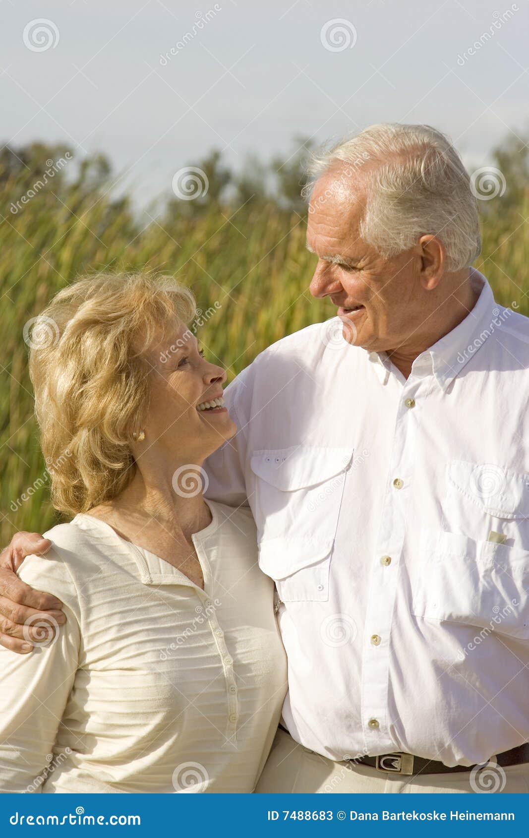 Retiro imagen de archivo. Imagen de riéndose, felicidad - 7488683