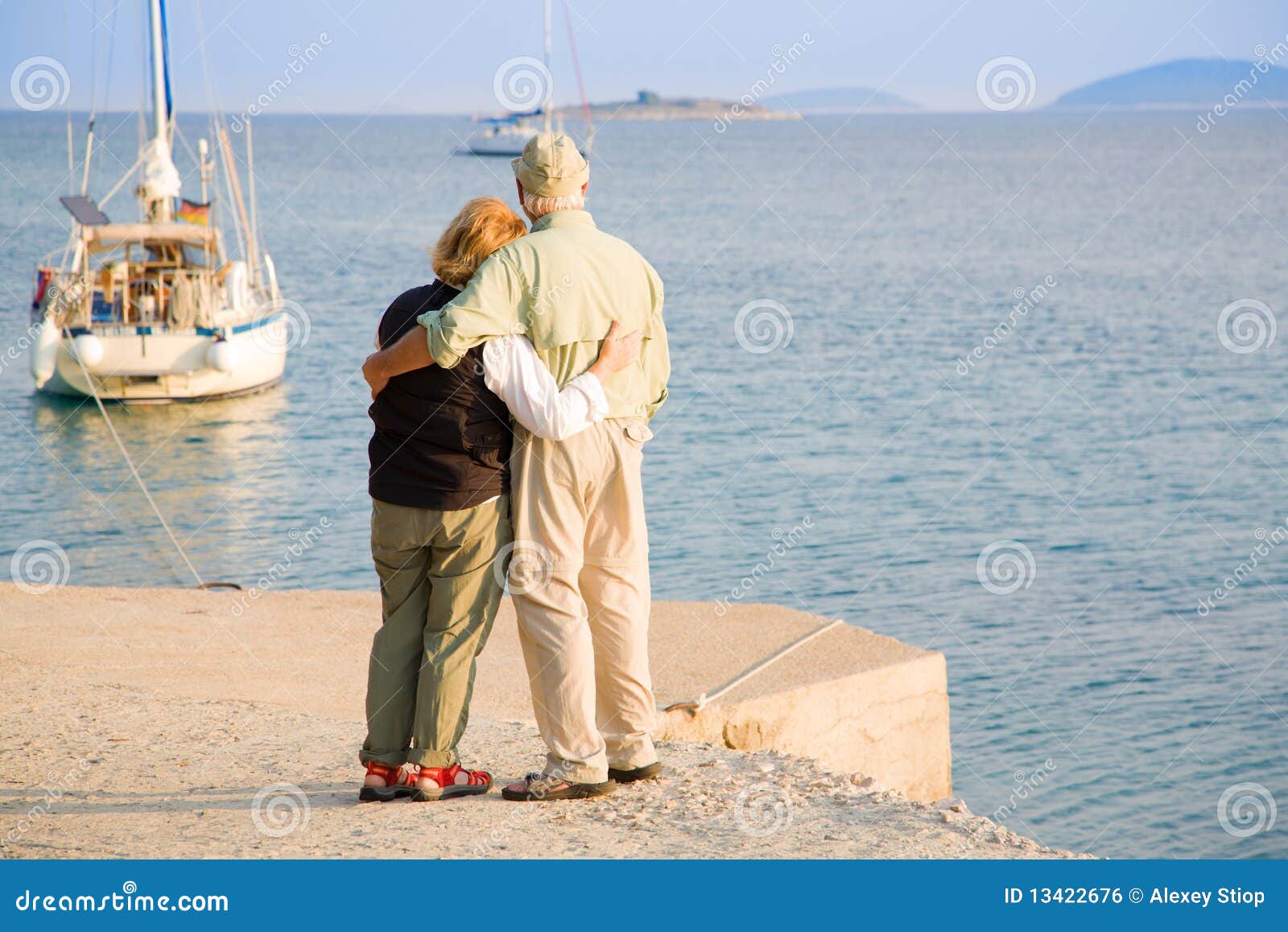 Retiro feliz foto de archivo. Imagen de recorrido, hombre - 13422676