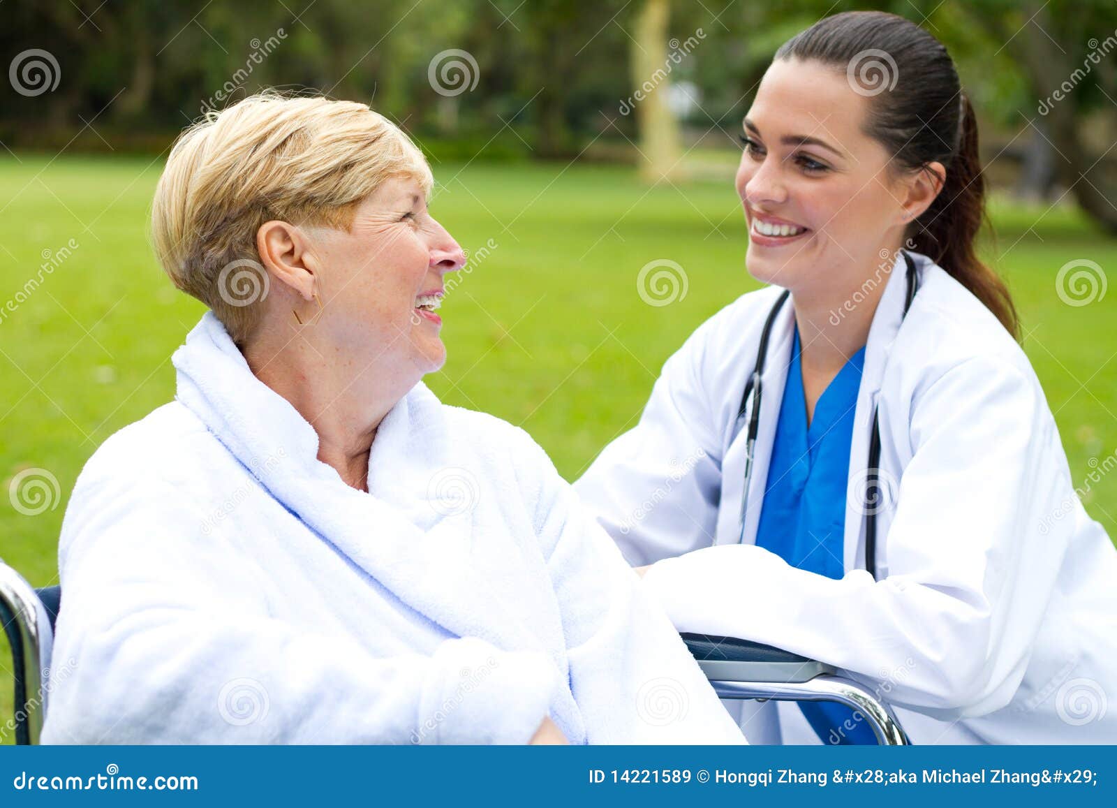 Retiro feliz imagen de archivo. Imagen de manos, ayuda - 14221589