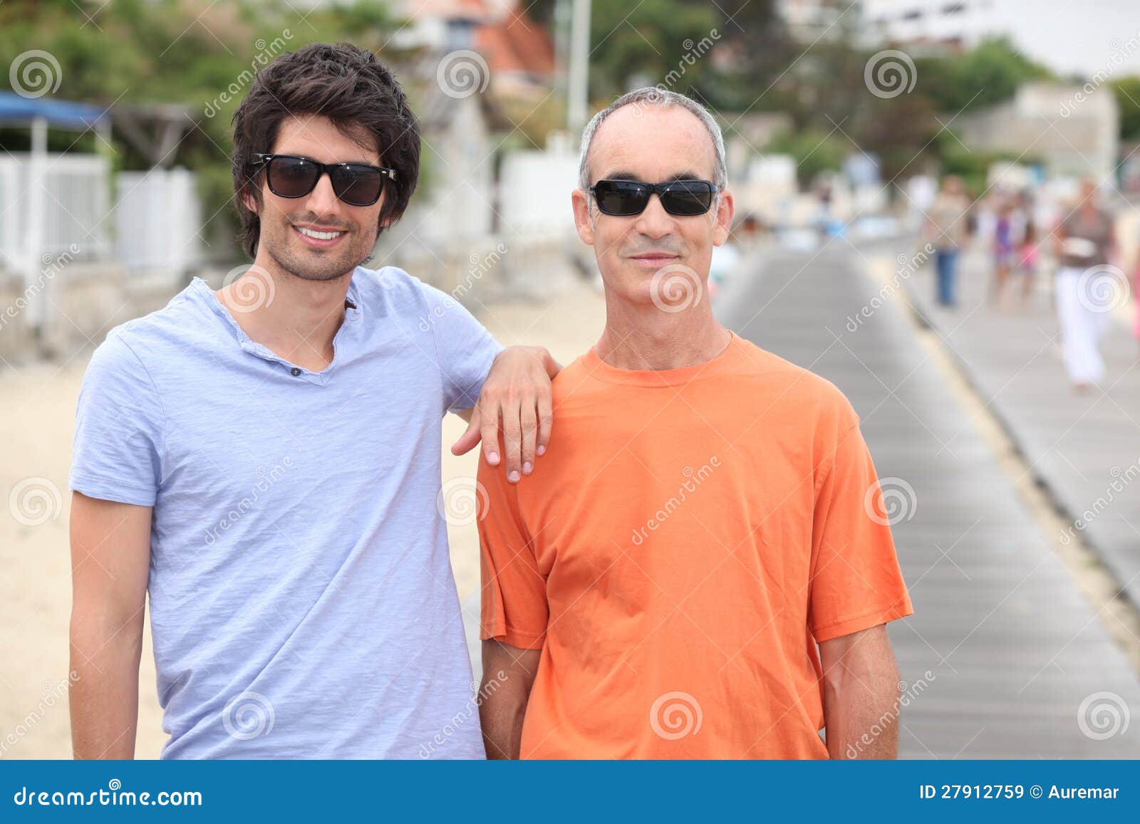 Retrato de 2 hombres imagen de archivo. Imagen de homosexual - 27912759