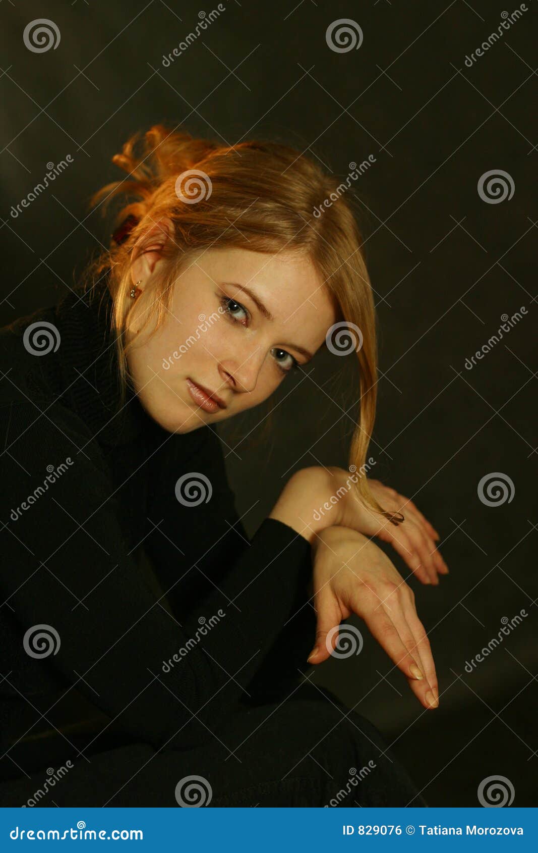 Retrato de Dasha foto de archivo. Imagen de emociones, lifestyle - 829076