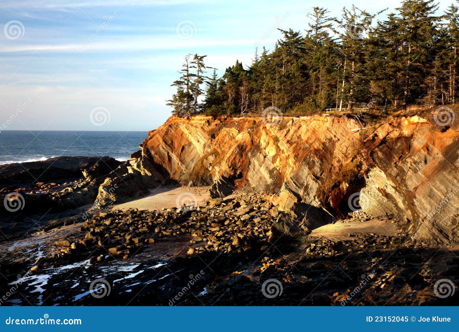 Retrato De La Costa De Oregon Imagen de archivo - Imagen de rocas, cubo ...