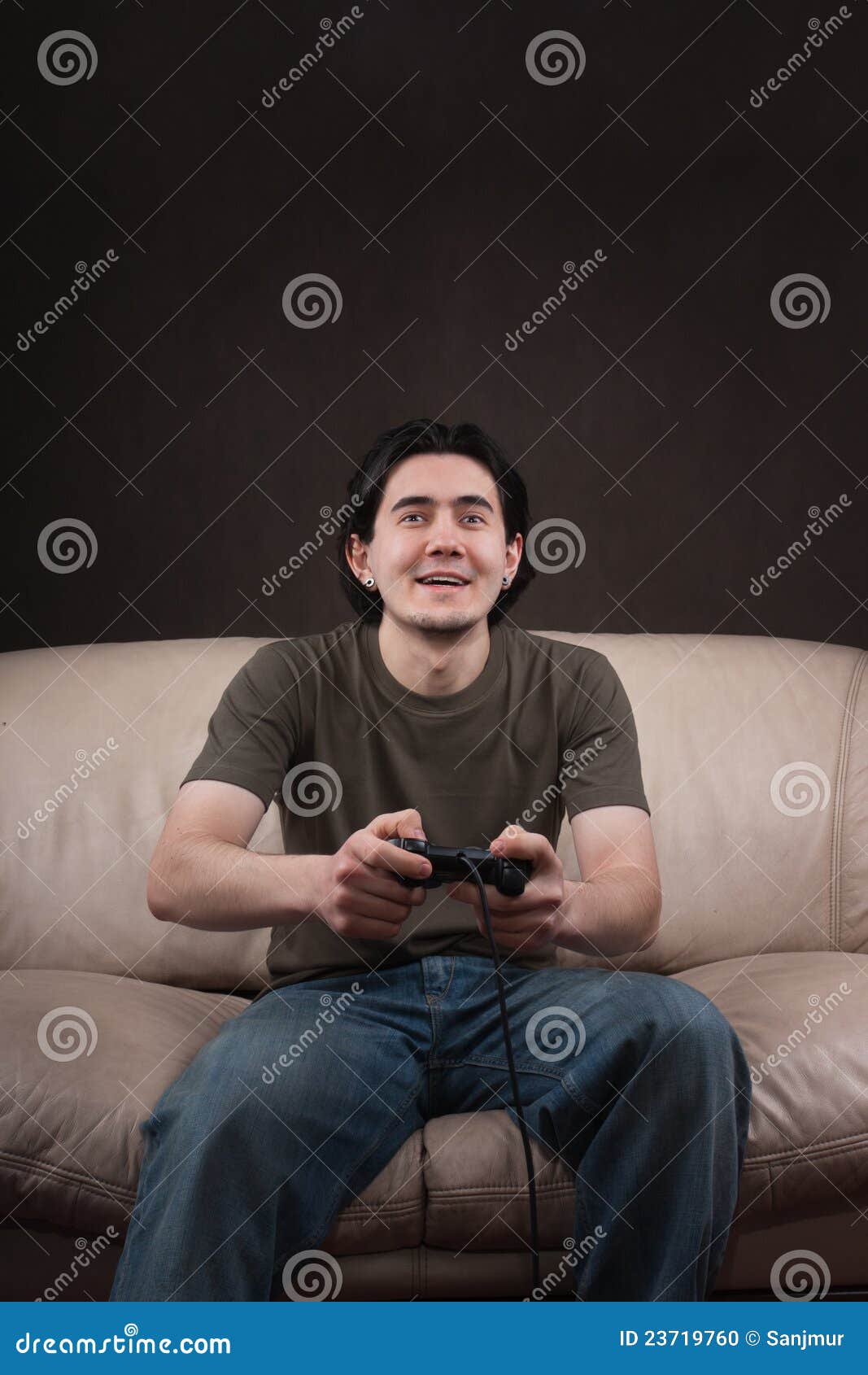 Retrato de um gamer foto de stock. Imagem de posse, humano - 23719760
