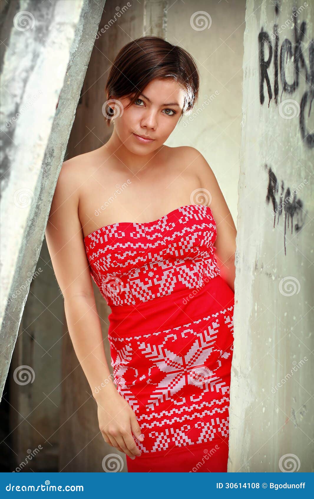 Retrato De Una Muchacha Hermosa Foto de archivo - Imagen de feminidad ...