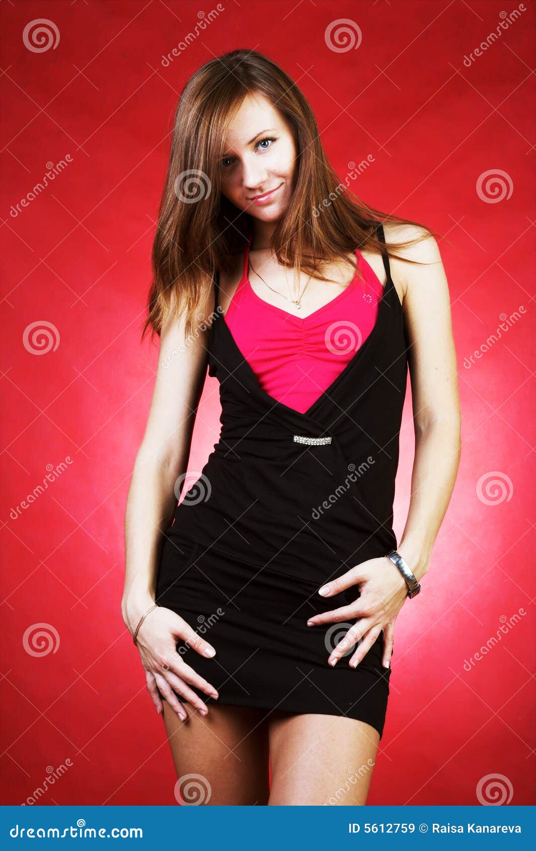 Retrato De Una Muchacha Hermosa, Atractiva Imagen de archivo - Imagen ...