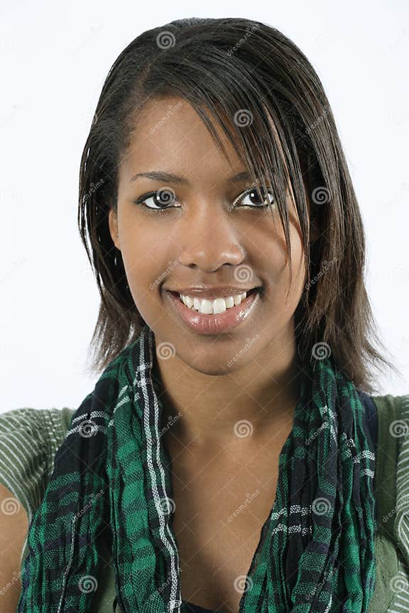 Retrato De Una Mujer Joven Hermosa Imagen De Archivo Imagen De Hembra Feliz 13359687