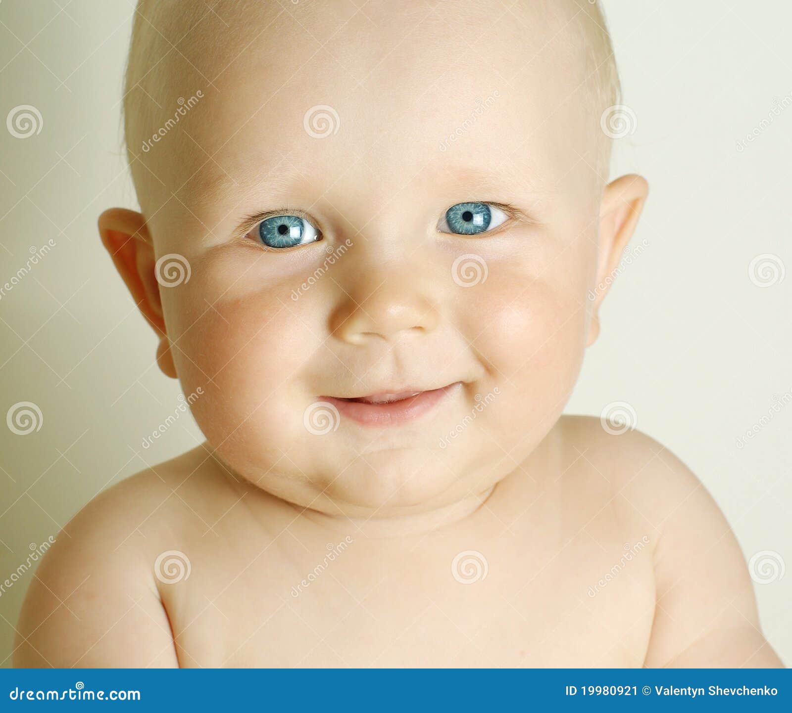 Retrato Do Bebê Dos Azul-olhos Imagem de Stock - Imagem de menino ...