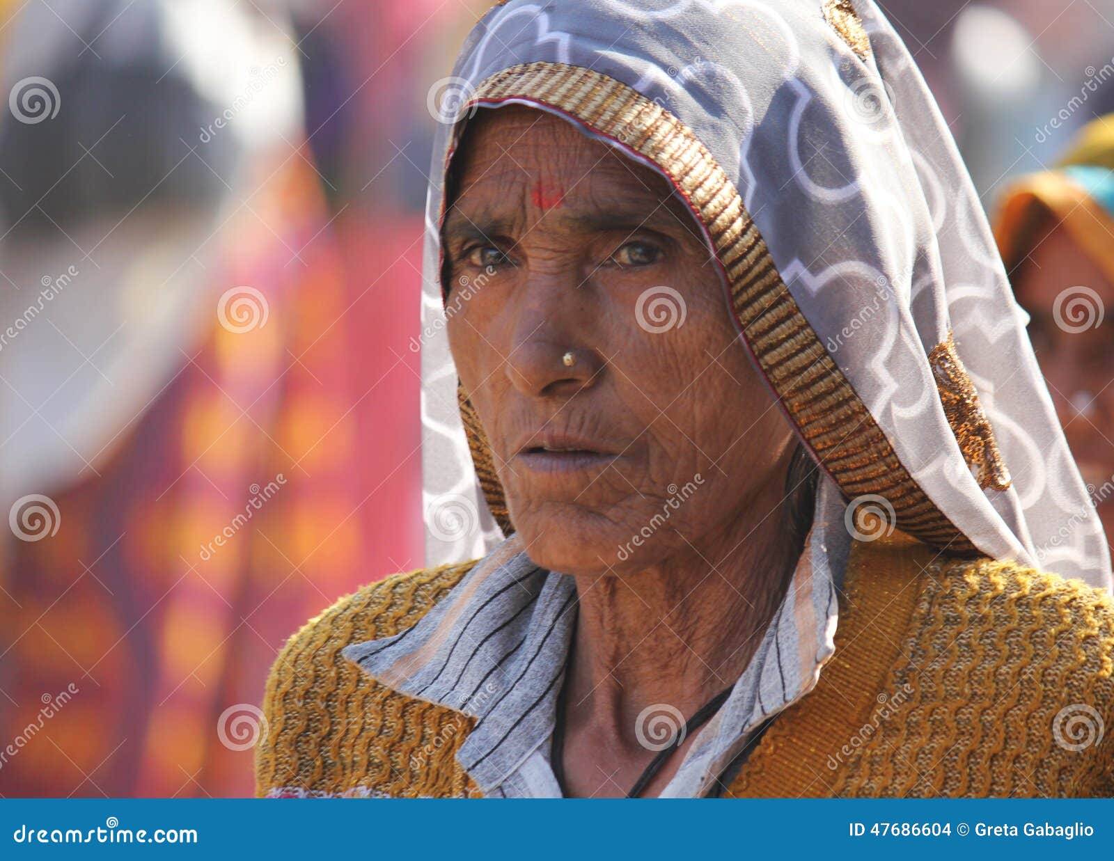 Retrato Indio Mayor De La Mujer Imagen de archivo editorial - Imagen de ...