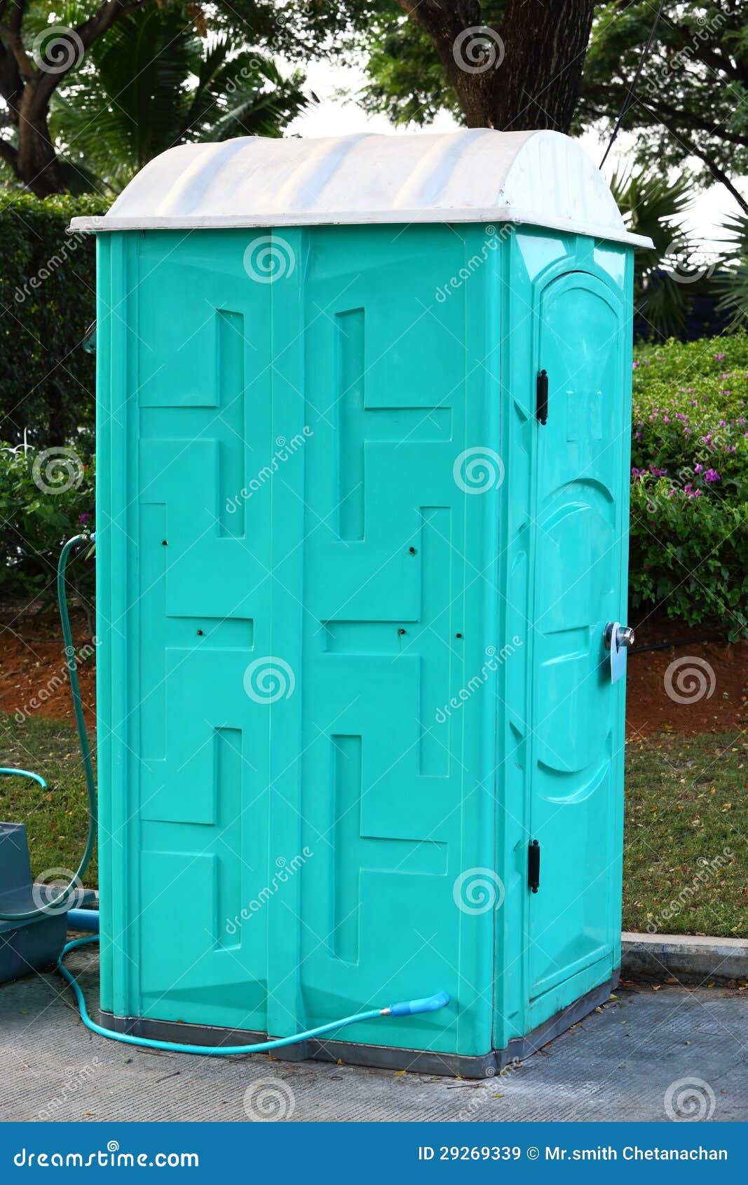Retrete portátil imagen de archivo. Imagen de exterior - 29269339