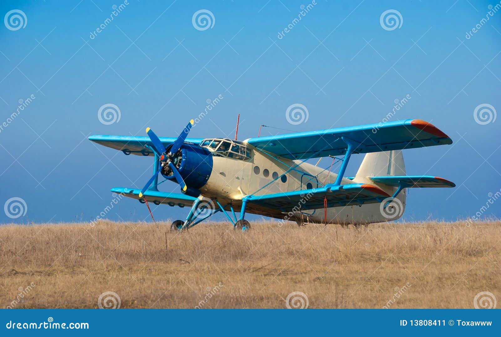 Retro airplane stock image. Image of aircraft, airport - 13808411