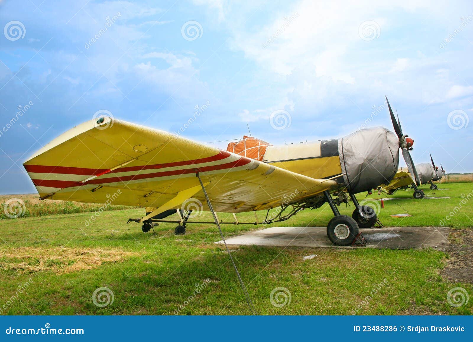 Retro airplane stock photo. Image of wings, engine, retro - 23488286
