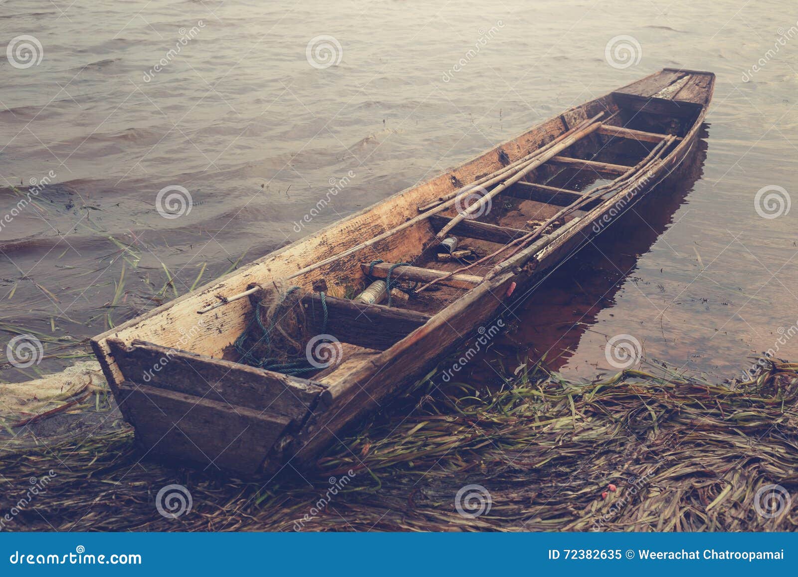 Retro- altes Fischerboot stockbild. Bild von völker, klassisch - 72382635