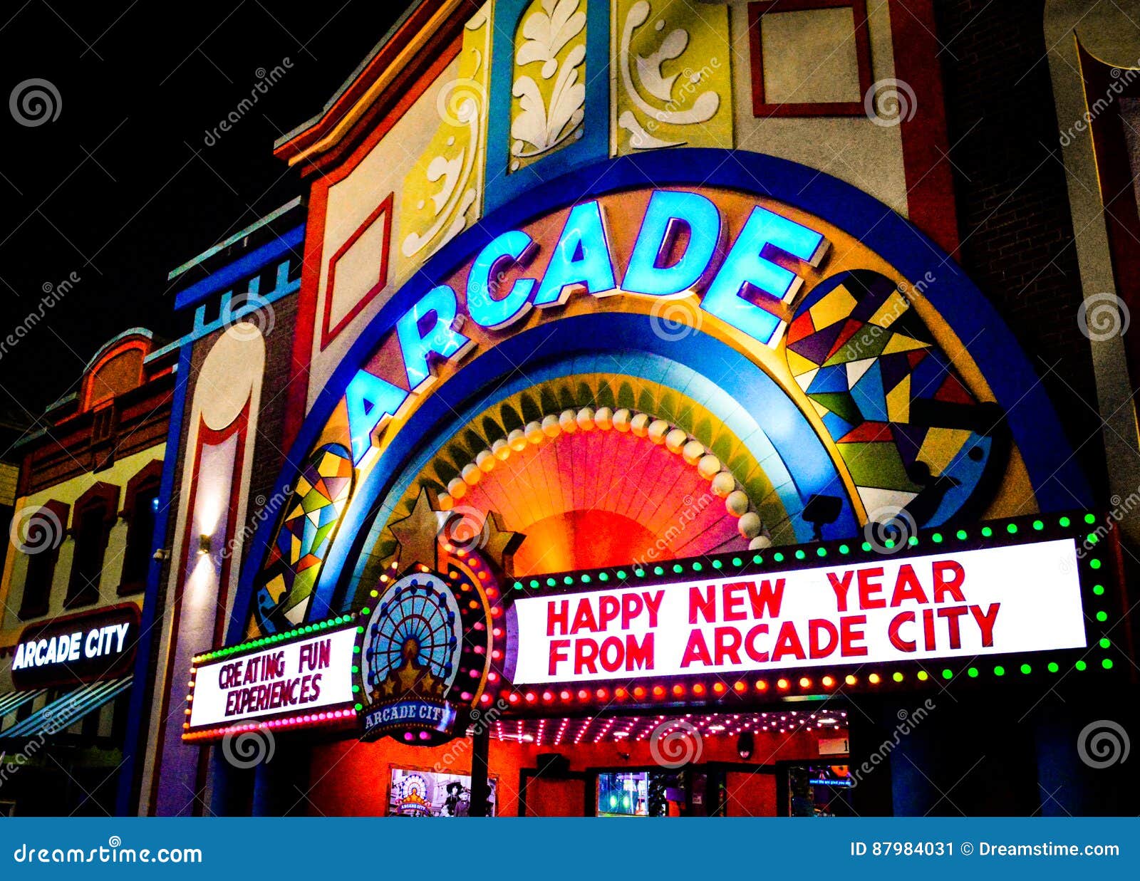 Retro Arcade Front editorial photo. Image of winning - 87984031