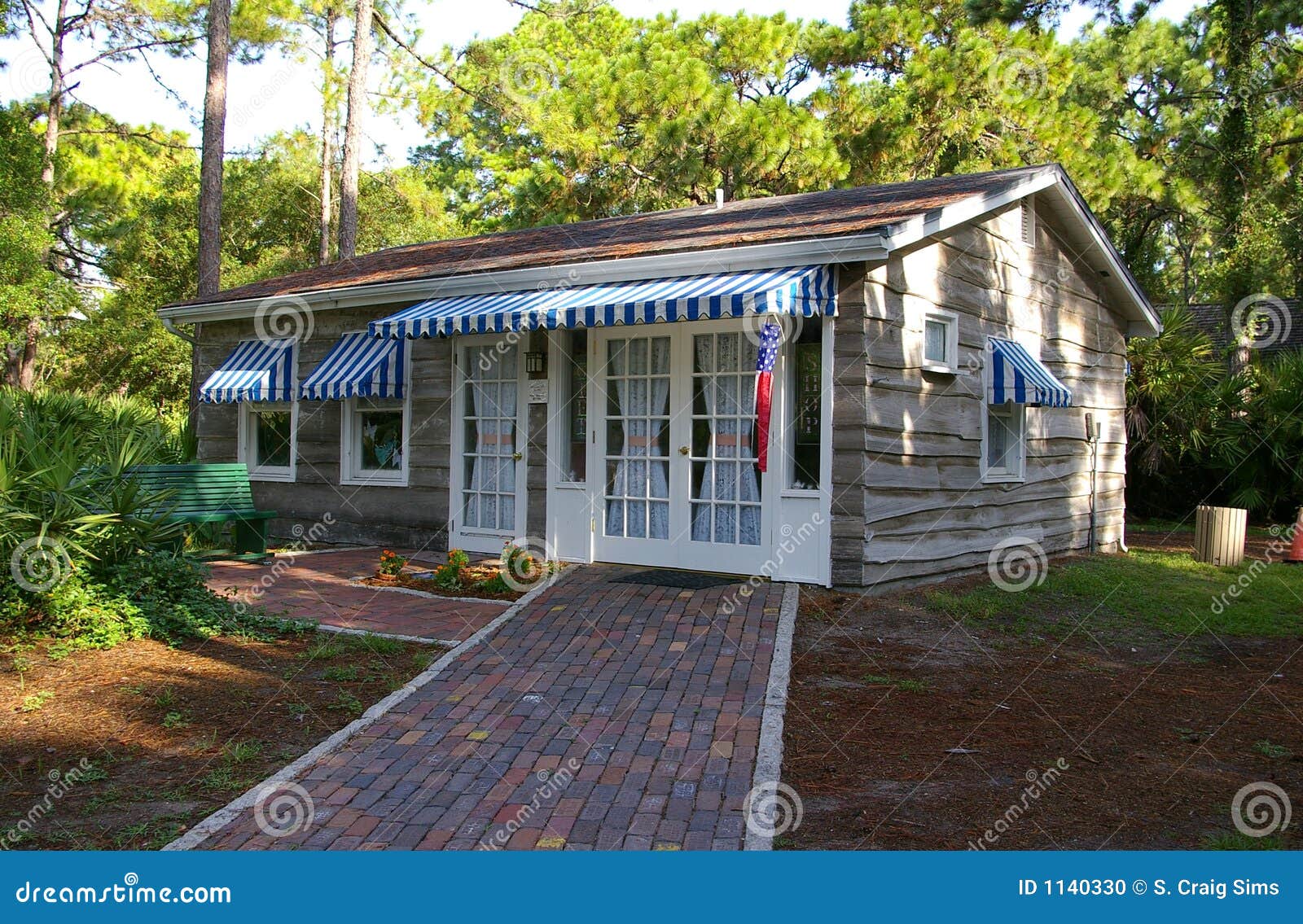 Retro Beach Cottage stock photo. Image of shady, structure - 1140330