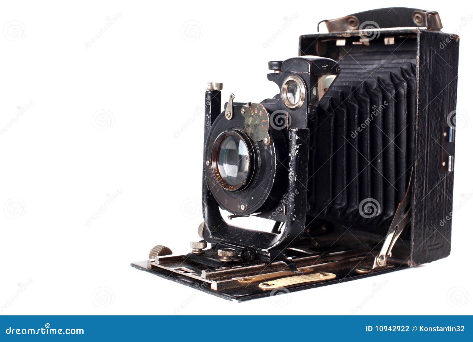 Retro Camera Isolated on White Stock Photo - Image of olden, aperture ...