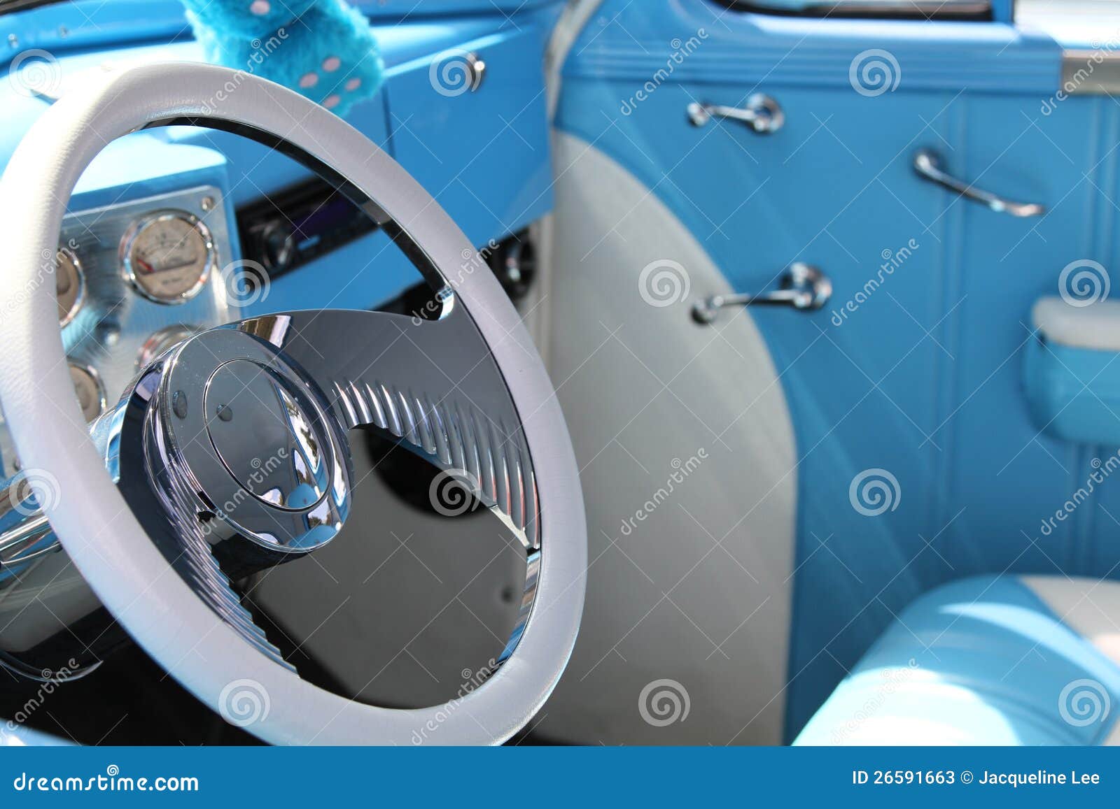 Retro car dash stock image. Image of antique, automobile - 26591663