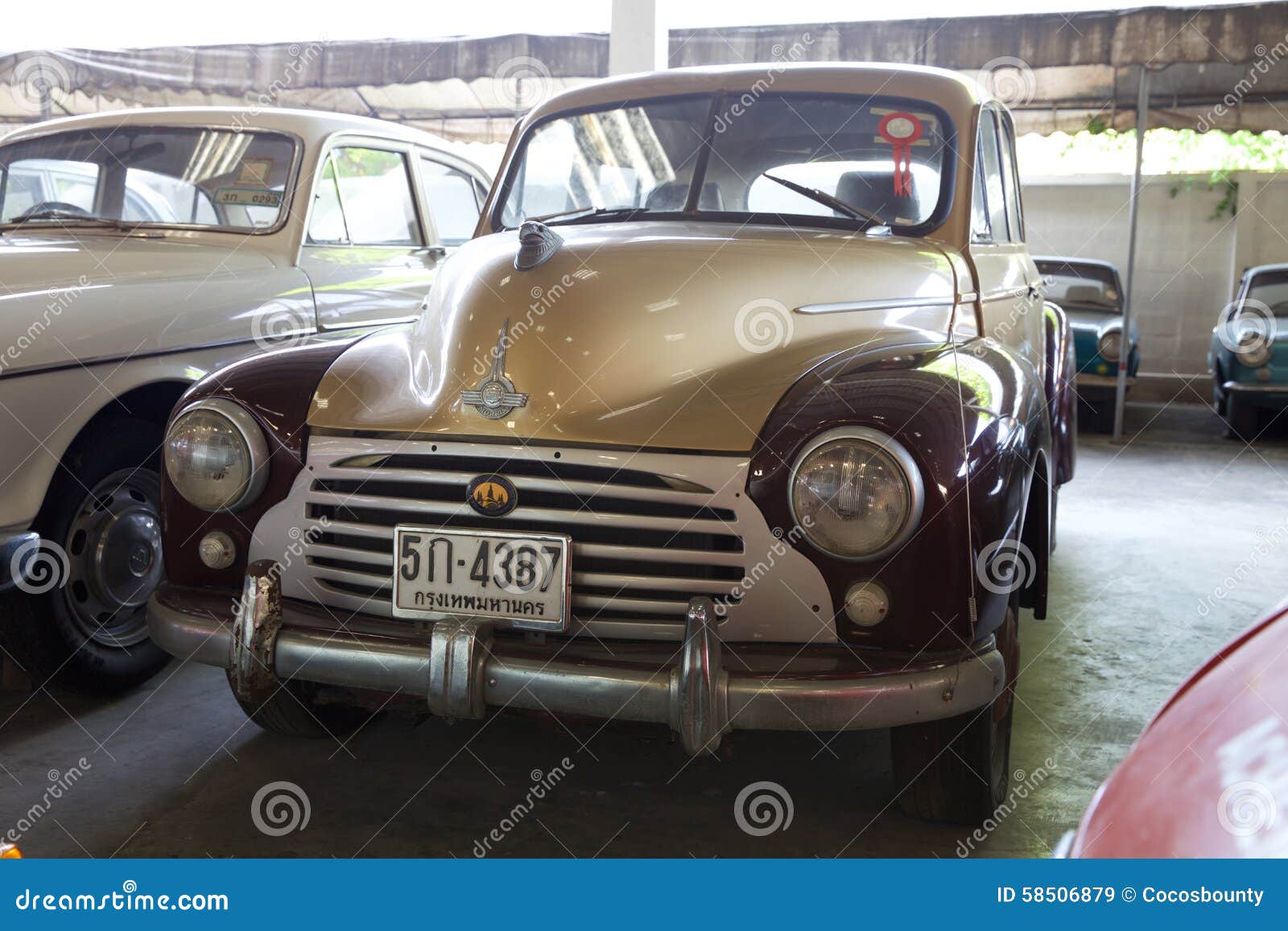 Retro car, Morris editorial stock image. Image of lights - 58506879