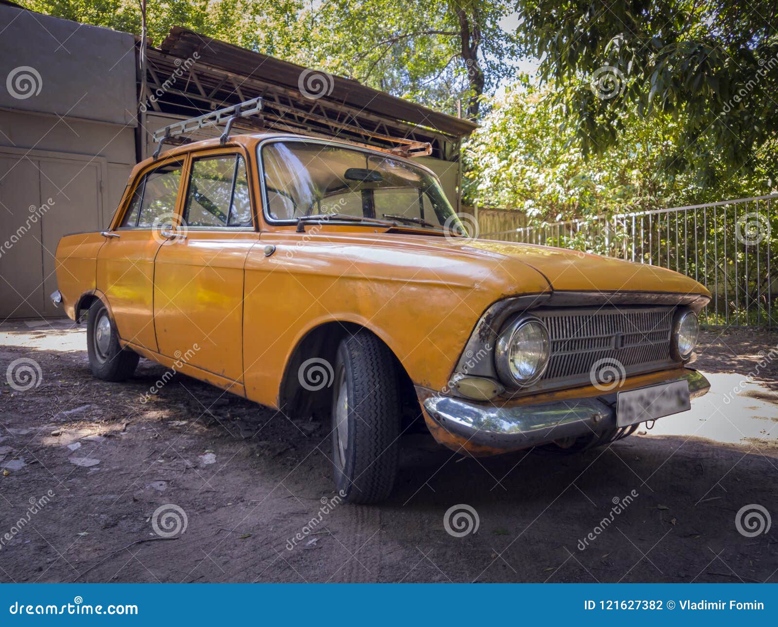 Retro car Moskvich -412. stock photo. Image of summer - 121627382