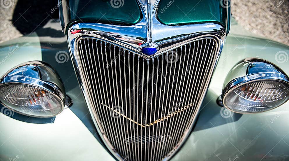 Retro car Old-timer editorial photography. Image of motion - 123415017