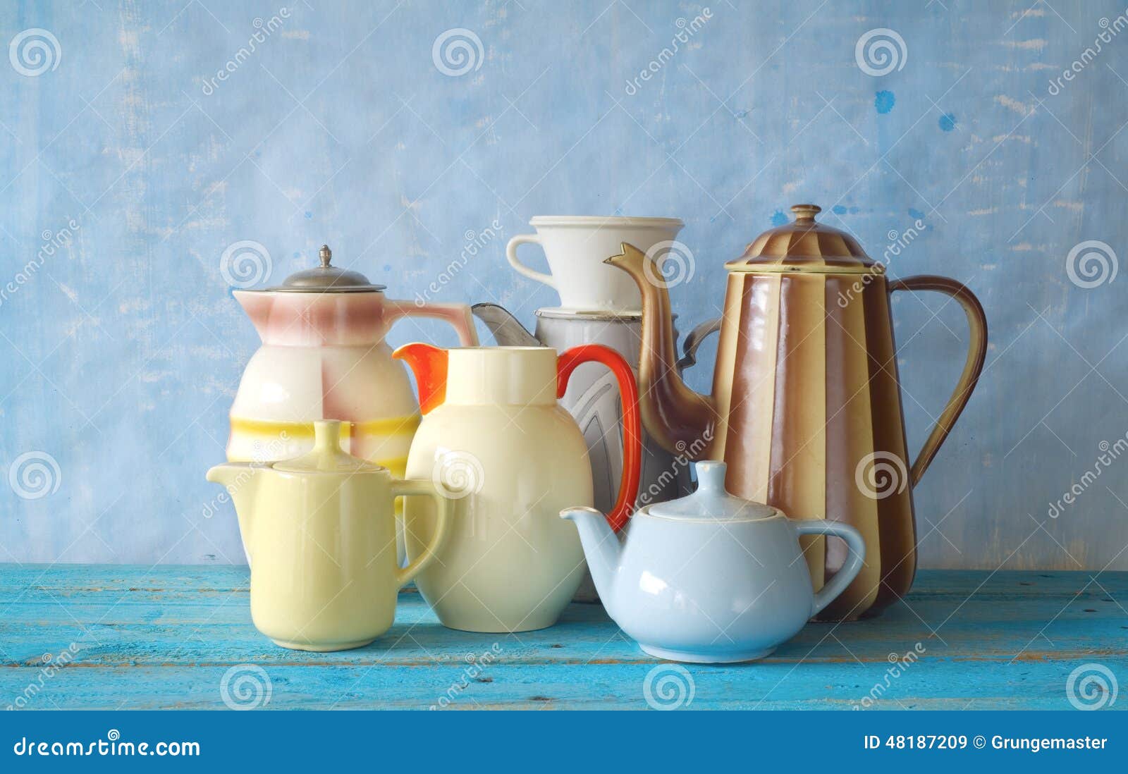 Retro coffee pots stock image. Image of mocha, espresso - 48187209