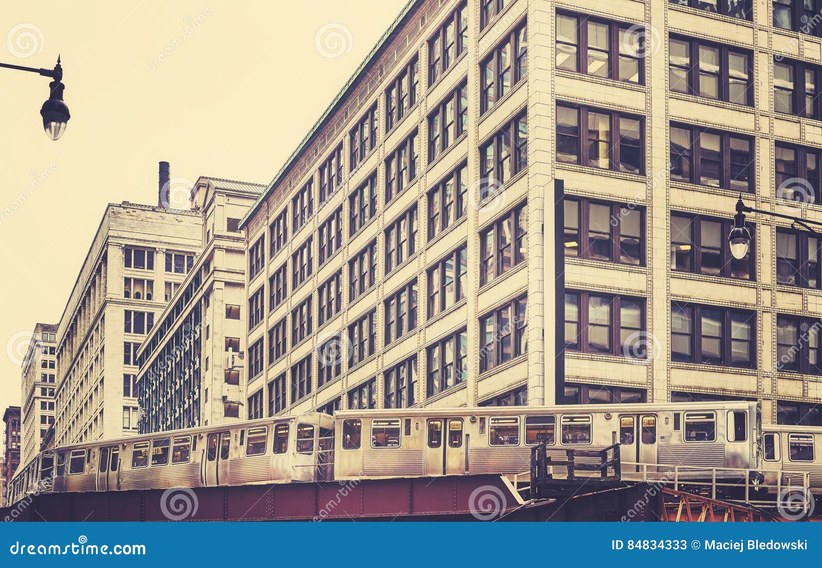 Chicago`s Elevated `el` Transportation System - Platform With Commuters ...