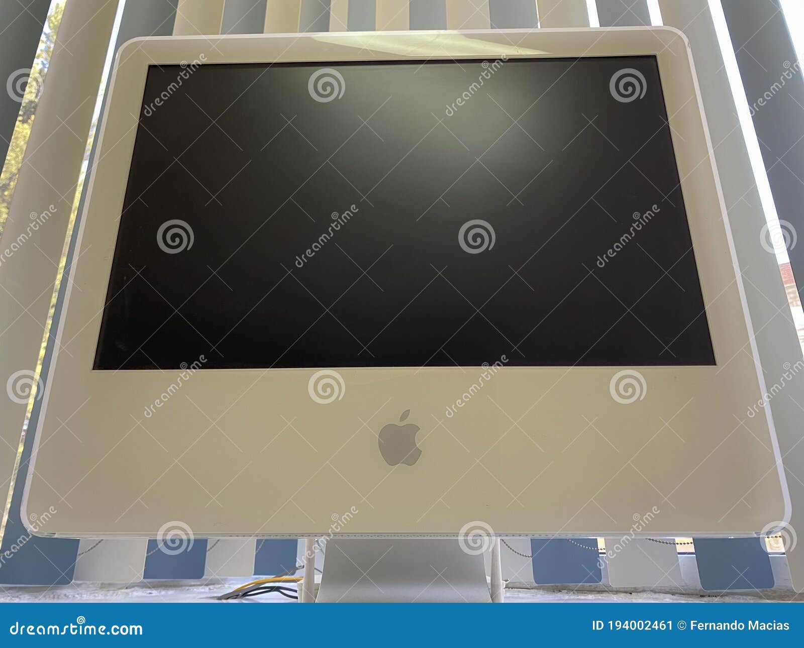 Retro Computer IMac Core Duo Was the First Apple Computer To Mount an ...