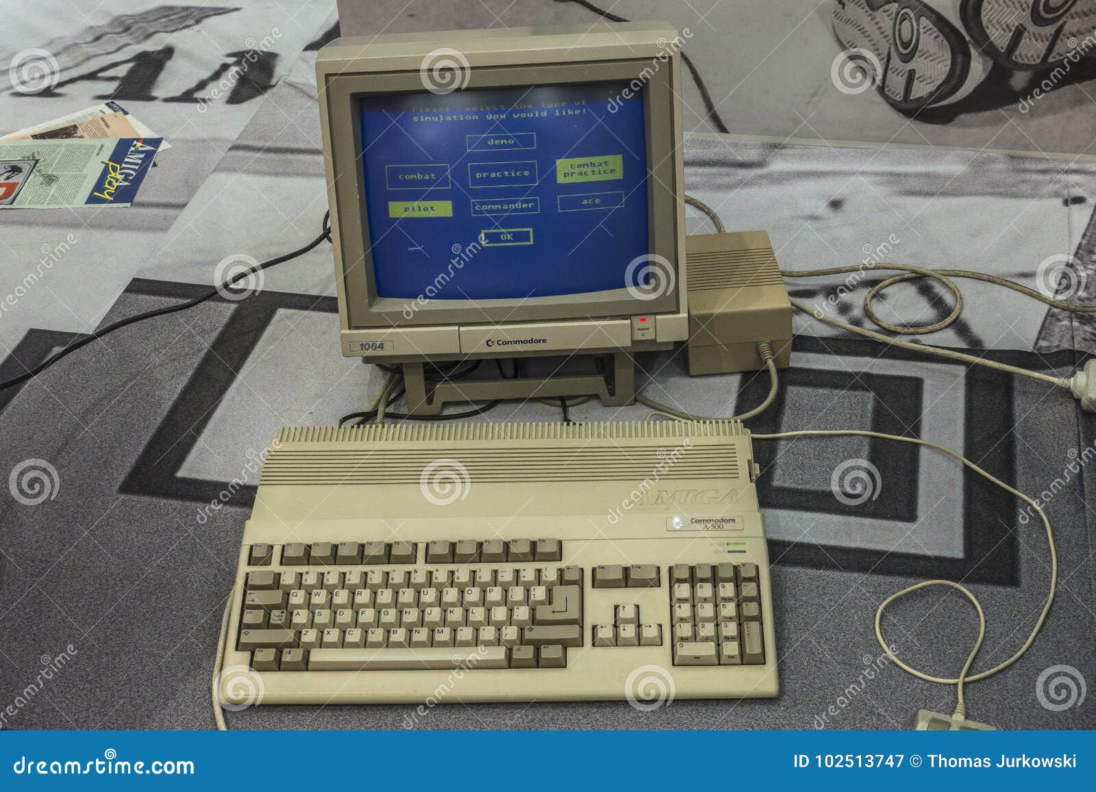 Old Computer editorial photography. Image of keyboard - 102513747