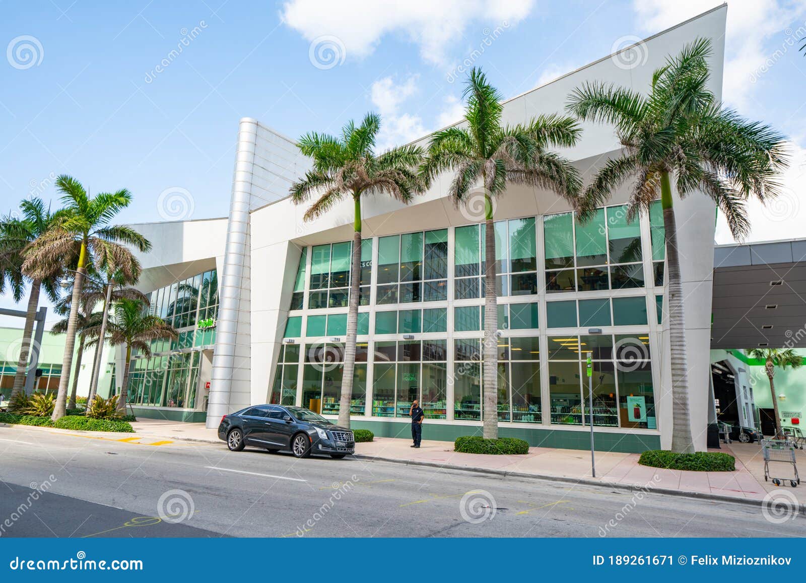 Retro Design Publix Supermarket Miami Beach FL Editorial Photo - Image ...