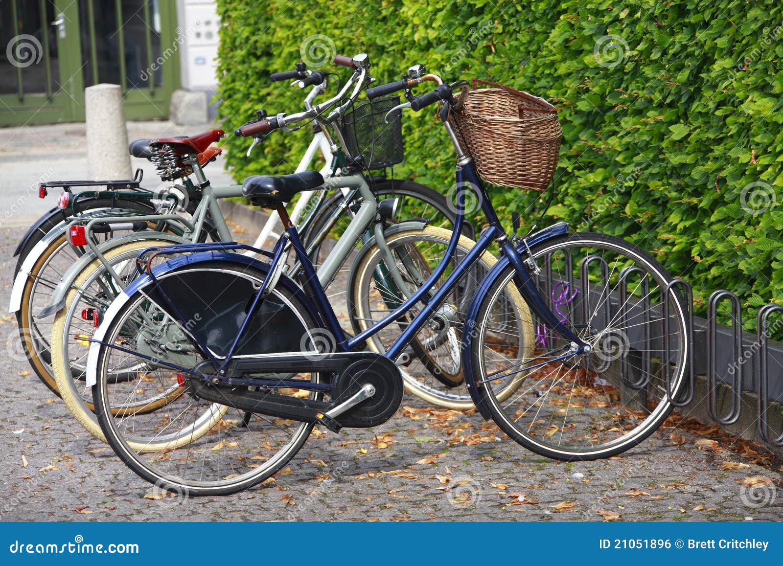 Retro fietsenfietsen stock foto. Image of fiets, verplaatsen - 21051896