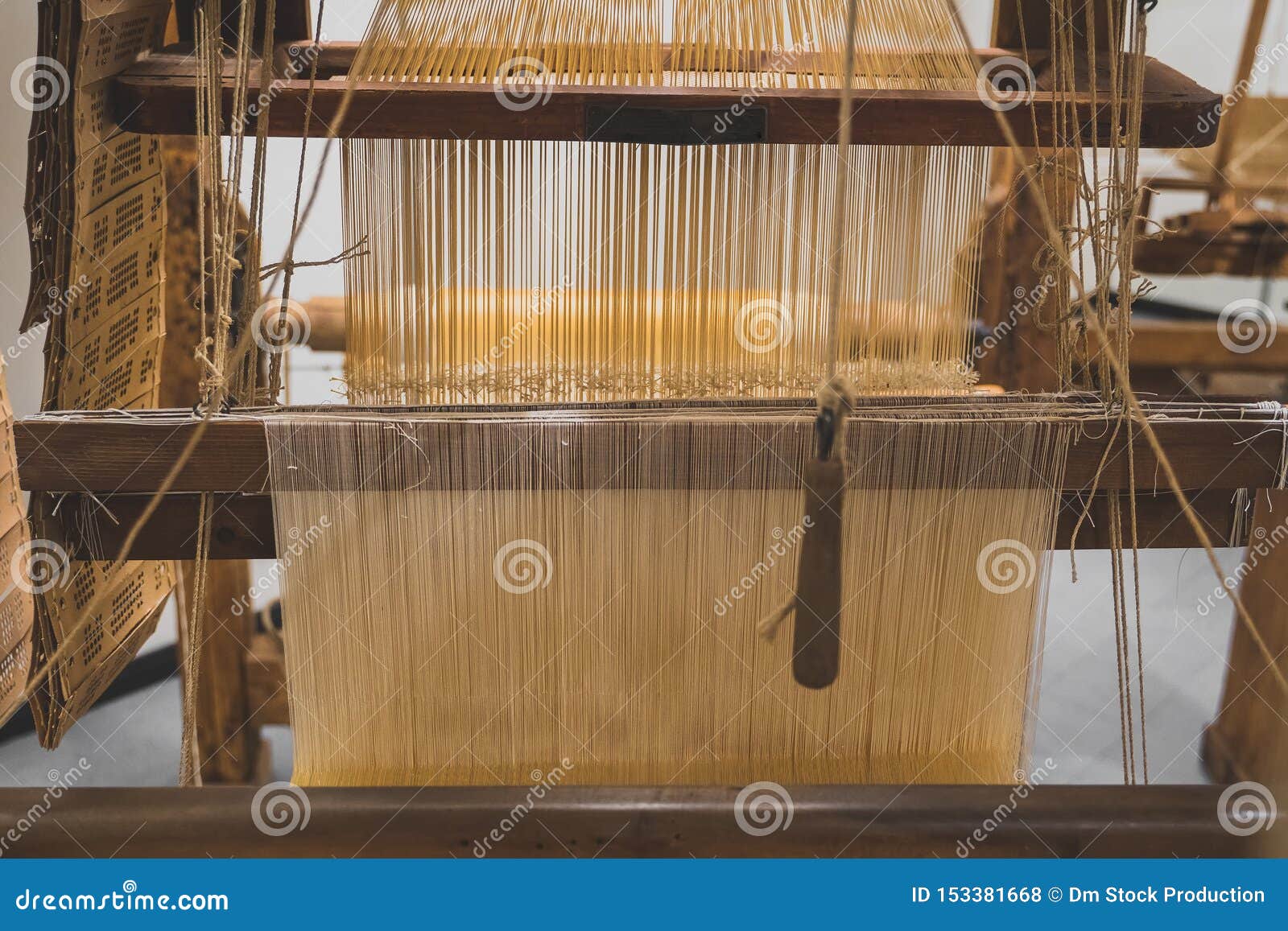 Hand Loom Machine Weaving Stock Photos - Download 1,801 Royalty Free Photos