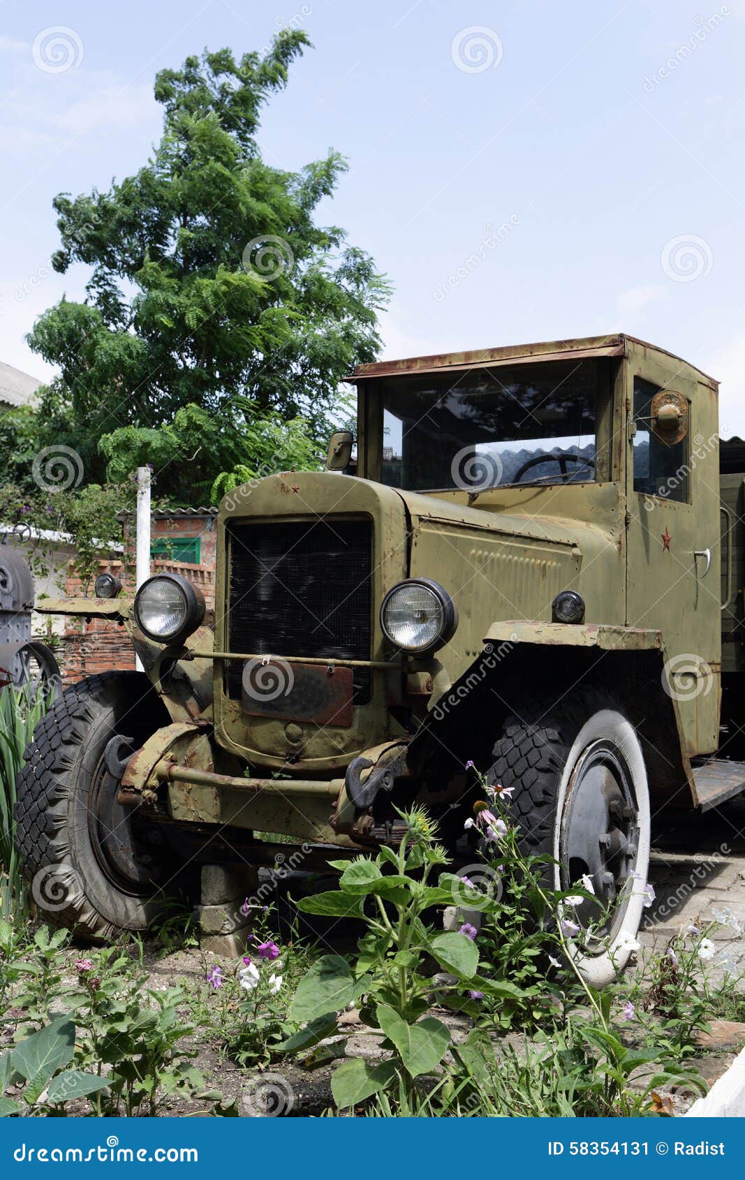 Retro lorry stock image. Image of mode, aging, machinery - 58354131