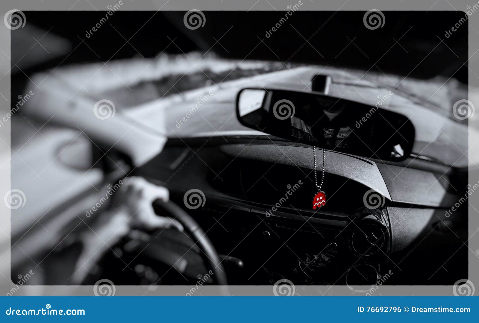 Retro pacman ghost editorial photo. Image of shot, screen - 76692796