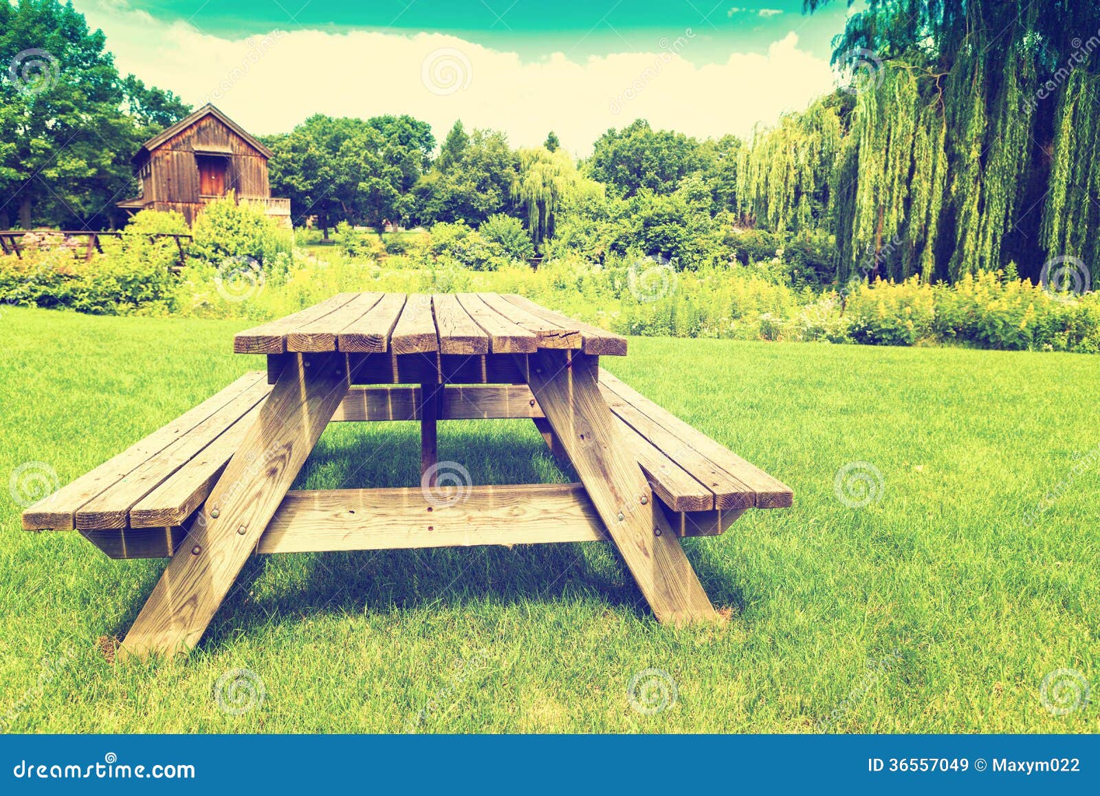 Retro Picnic Table stock image. Image of farmland, green - 36557049