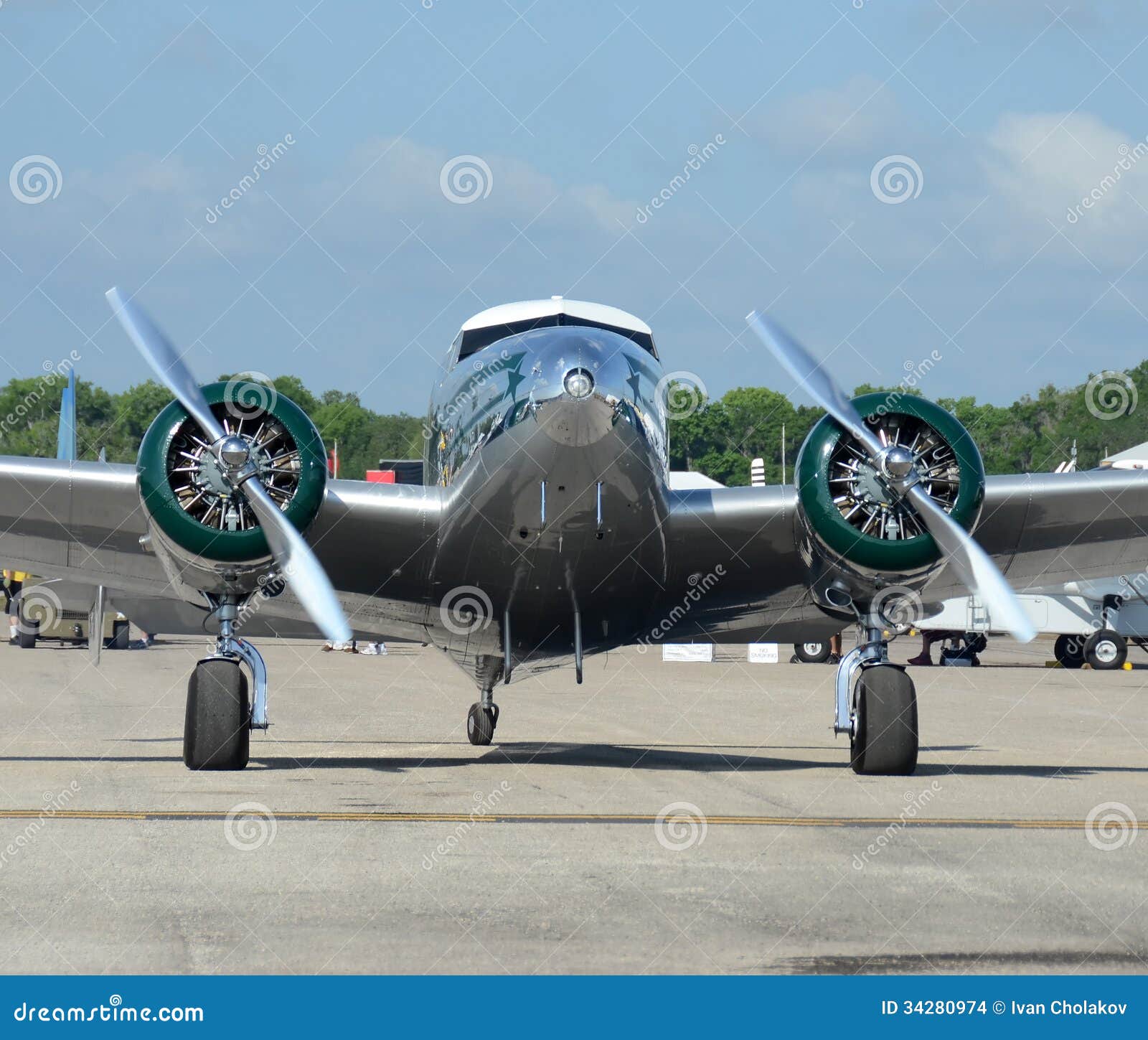 Retro propeller airplane stock photo. Image of silver - 34280974 Retro propeller airplane stock photo. Image of silver - 34280974
