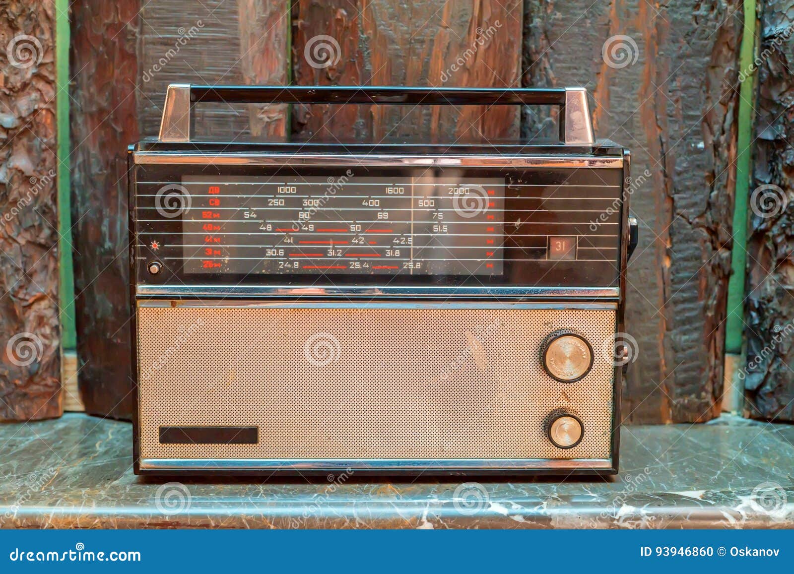 Retro radio receiver stock photo. Image of musical, nostalgia - 93946860