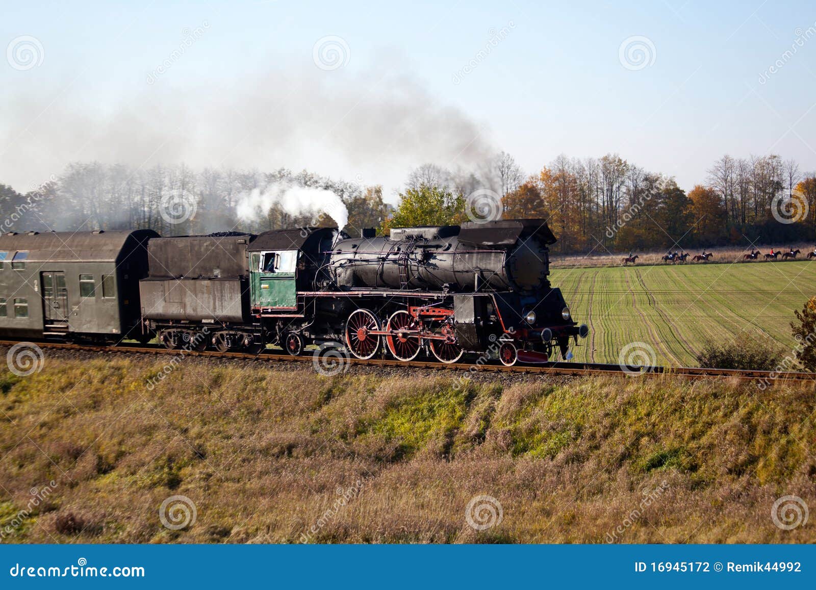 Retro steam train stock photo. Image of railway, color - 16945172